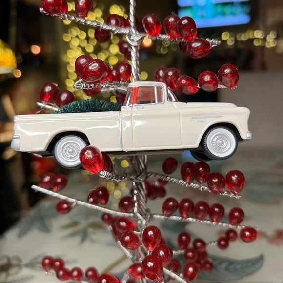 Hallmark | Holiday | Chevrolet Truck Ornament New Hallmark Keepsake 955 ...